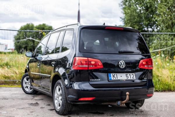Melns Volkswagen Touran 2011 Rīga, ar dzinēja tilpumu 1.20 L un nobraukumu 304 tūkst. km par 5690 €, foto 6 vietnē AUTOMOTO.COM.LV