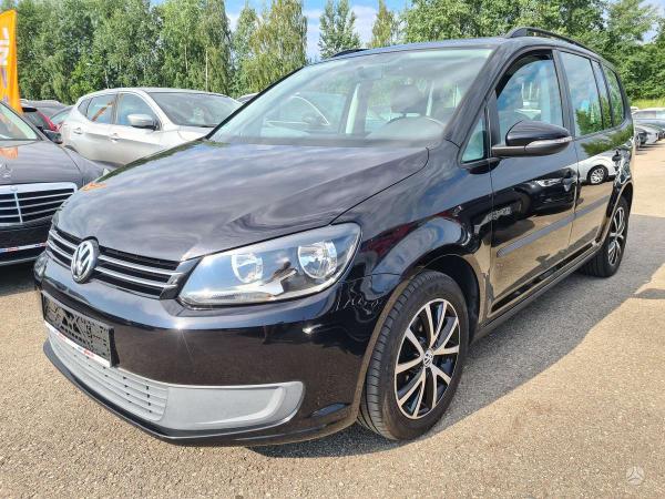Melns Volkswagen Touran 2011 Kauņa, ar dzinēja tilpumu 1.60 L un nobraukumu 276 tūkst. km par 5200 €, foto 3 vietnē AUTOMOTO.COM.LV