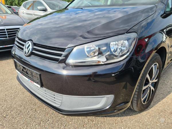 Melns Volkswagen Touran 2011 Kauņa, ar dzinēja tilpumu 1.60 L un nobraukumu 276 tūkst. km par 5200 €, foto 8 vietnē AUTOMOTO.COM.LV