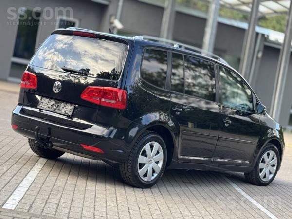 Melns Volkswagen Touran 2011 Jūrmala, ar dzinēja tilpumu 1.40 L un nobraukumu 205 tūkst. km par 6150 €, foto 2 vietnē AUTOMOTO.COM.LV