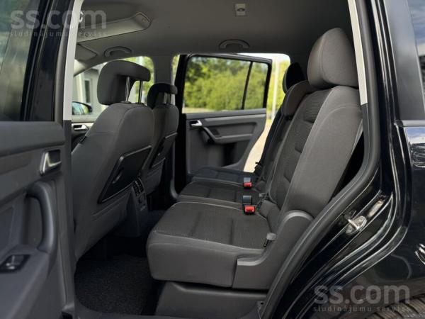 Melns Volkswagen Touran 2011 Jūrmala, ar dzinēja tilpumu 1.40 L un nobraukumu 205 tūkst. km par 6150 €, foto 10 vietnē AUTOMOTO.COM.LV