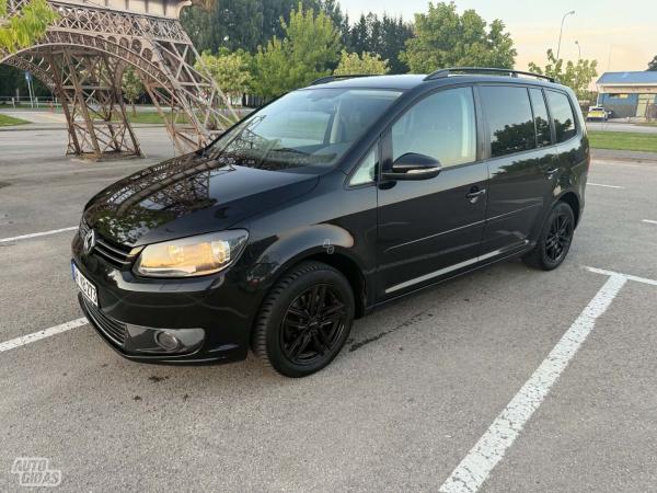 Black Volkswagen Touran 2011 in Mazeikiai, with an engine capacity of 1.60 L and mileage of 274 thousand km for 5300 €, photo 10 on AUTOMOTO.COM.LV