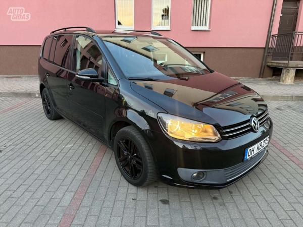 Melns Volkswagen Touran 2011 Mažeikiai, ar dzinēja tilpumu 1.60 L un nobraukumu 274 tūkst. km par 5350 €, foto 1 vietnē AUTOMOTO.COM.LV
