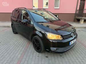 Black Volkswagen Touran 2011 in Mazeikiai, with an engine capacity of 1.60 L and mileage of 274 thousand km for 5350 €, photo  on AUTOMOTO.COM.LV