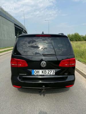 Melns Volkswagen Touran 2011 Mažeikiai, ar dzinēja tilpumu 1.60 L un nobraukumu 274 tūkst. km par 5350 €, foto 17 vietnē AUTOMOTO.COM.LV