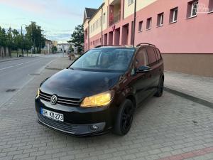 Черный Фольксваген Туран 2011 в Мажейкяй, объемом двигателя 1.60 л и пробегом 274 тыс. км за 5250 €, фото 4 на AUTOMOTO.COM.LV