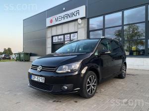Melns Volkswagen Touran 2011 Cēsis, ar dzinēja tilpumu 1.60 L un nobraukumu 283 tūkst. km par 6600 €, foto  vietnē AUTOMOTO.COM.LV