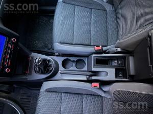 Melns Volkswagen Touran 2011 Cēsis, ar dzinēja tilpumu 1.60 L un nobraukumu 283 tūkst. km par 6600 €, foto 19 vietnē AUTOMOTO.COM.LV