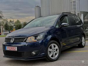 Black Volkswagen Touran 2011 in Kaunas, with an engine capacity of 2.00 L and mileage of 298 thousand km for 6200 €, photo 15 on AUTOMOTO.COM.LV