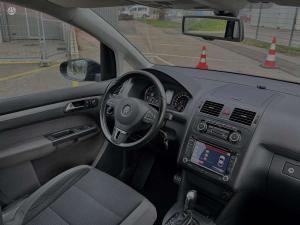 Black Volkswagen Touran 2011 in Kaunas, with an engine capacity of 2.00 L and mileage of 298 thousand km for 6200 €, photo 18 on AUTOMOTO.COM.LV