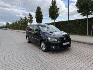 Black Volkswagen Touran 2011 in Ventspils, with an engine capacity of 2.00 L and mileage of 369 thousand km for 6499 €, photo 3 on AUTOMOTO.COM.LV