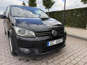 Black Volkswagen Touran 2011 in Ventspils, with an engine capacity of 2.00 L and mileage of 369 thousand km for 6499 €, photo 9 on AUTOMOTO.COM.LV