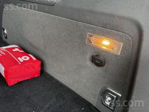 Black Volkswagen Touran 2011 in Ventspils, with an engine capacity of 2.00 L and mileage of 369 thousand km for 6499 €, photo 22 on AUTOMOTO.COM.LV