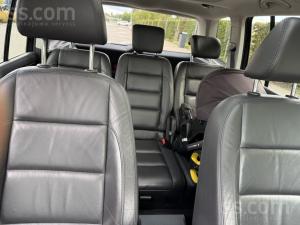 Black Volkswagen Touran 2011 in Ventspils, with an engine capacity of 2.00 L and mileage of 369 thousand km for 6499 €, photo 23 on AUTOMOTO.COM.LV