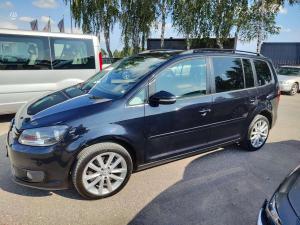 Black Volkswagen Touran 2011 in Marijampole, with an engine capacity of 1.97 L and mileage of 339 thousand km for 5150 €, photo  on AUTOMOTO.COM.LV