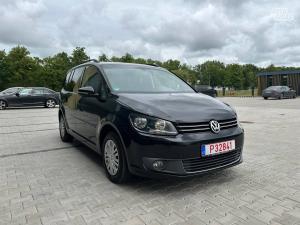 Black Volkswagen Touran 2011 in Klaipeda, with an engine capacity of 1.60 L and mileage of 289 thousand km for 5000 €, photo 6 on AUTOMOTO.COM.LV