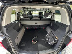 Black Volkswagen Touran 2011 in Klaipeda, with an engine capacity of 1.60 L and mileage of 289 thousand km for 5000 €, photo 9 on AUTOMOTO.COM.LV