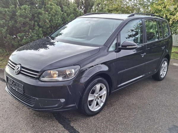 Melns Volkswagen Touran 2011 Ukmergė, ar dzinēja tilpumu 1.60 L un nobraukumu 291 tūkst. km par 4350 €, foto 1 vietnē AUTOMOTO.COM.LV