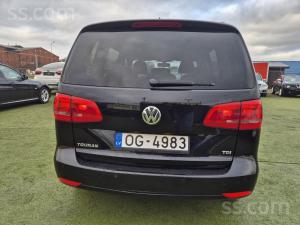 Melns Volkswagen Touran 2012 Liepāja, ar dzinēja tilpumu 1.60 L un nobraukumu 162 tūkst. km par 6200 €, foto 6 vietnē AUTOMOTO.COM.LV