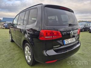 Melns Volkswagen Touran 2012 Liepāja, ar dzinēja tilpumu 1.60 L un nobraukumu 162 tūkst. km par 6200 €, foto 7 vietnē AUTOMOTO.COM.LV