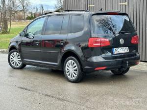 Black Volkswagen Touran 2012 in Jelgava, with an engine capacity of 2.00 L and mileage of 305 thousand km for 5700 €, photo 2 on AUTOMOTO.COM.LV