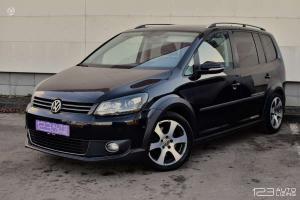 Melns Volkswagen Touran 2012 Kretinga, ar dzinēja tilpumu 2.00 L un nobraukumu 201 tūkst. km par 7250 €, foto  vietnē AUTOMOTO.COM.LV
