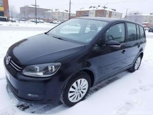 Melns Volkswagen Touran 2012 Klaipėda, ar dzinēja tilpumu 1.60 L un nobraukumu 278 tūkst. km par 4100 €, foto  vietnē AUTOMOTO.COM.LV
