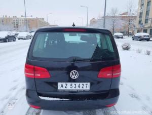 Black Volkswagen Touran 2012 in Klaipeda, with an engine capacity of 1.60 L and mileage of 278 thousand km for 4100 €, photo 4 on AUTOMOTO.COM.LV
