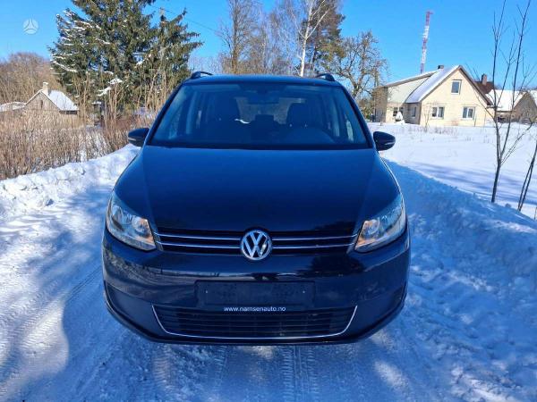 Black Volkswagen Touran 2012 in Raseiniai, with an engine capacity of 1.60 L and mileage of 260 thousand km for 4300 €, photo 4 on AUTOMOTO.COM.LV