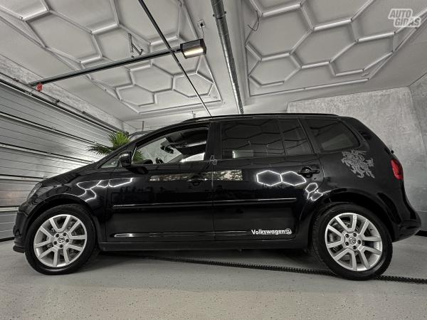 Black Volkswagen Touran 2012 in Kaunas, with an engine capacity of 2.00 L and mileage of 314 thousand km for 5350 €, photo 4 on AUTOMOTO.COM.LV