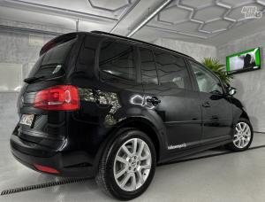 Melns Volkswagen Touran 2012 Kauņa, ar dzinēja tilpumu 2.00 L un nobraukumu 314 tūkst. km par 5350 €, foto 8 vietnē AUTOMOTO.COM.LV