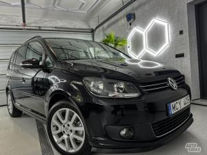 Melns Volkswagen Touran 2012 Kauņa, ar dzinēja tilpumu 2.00 L un nobraukumu 314 tūkst. km par 5350 €, foto 20 vietnē AUTOMOTO.COM.LV