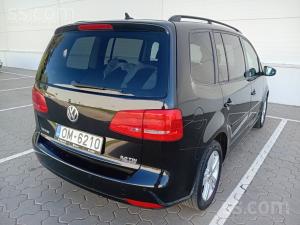 Black Volkswagen Touran 2012 in Riga, with an engine capacity of 2.00 L and mileage of 183 thousand km for 6780 €, photo 5 on AUTOMOTO.COM.LV