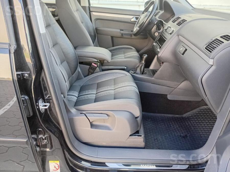 Black Volkswagen Touran 2012 in Riga, with an engine capacity of 2.00 L and mileage of 183 thousand km for 6780 €, photo 14 on AUTOMOTO.COM.LV