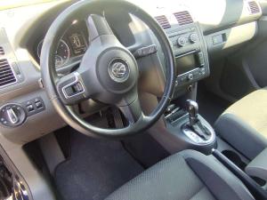 Black Volkswagen Touran 2012 in Marijampole, with an engine capacity of 1.40 L and mileage of 207 thousand km for 4750 €, photo 6 on AUTOMOTO.COM.LV