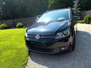 Black Volkswagen Touran 2012 in Marijampole, with an engine capacity of 1.40 L and mileage of 207 thousand km for 4750 €, photo 20 on AUTOMOTO.COM.LV