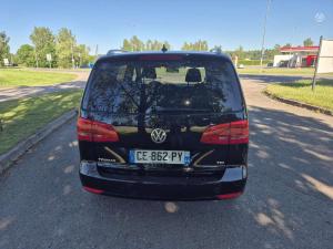 Melns Volkswagen Touran 2012 Tauragė, ar dzinēja tilpumu 1.60 L un nobraukumu 214 tūkst. km par 5700 €, foto 7 vietnē AUTOMOTO.COM.LV