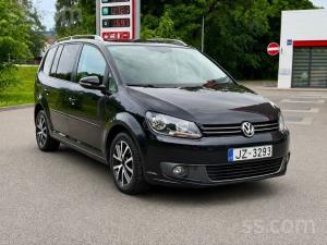 Melns Volkswagen Touran 2012 Rīga, ar dzinēja tilpumu 1.60 L un nobraukumu 238 tūkst. km par 5500 €, foto 10 vietnē AUTOMOTO.COM.LV