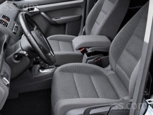 Melns Volkswagen Touran 2012 Rīga, ar dzinēja tilpumu 1.60 L un nobraukumu 238 tūkst. km par 5500 €, foto 13 vietnē AUTOMOTO.COM.LV