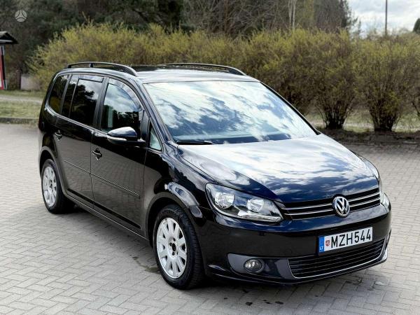 Melns Volkswagen Touran 2012 Viļņa, ar dzinēja tilpumu 0.00 L un nobraukumu 205 tūkst. km par 2500 €, foto 2 vietnē AUTOMOTO.COM.LV