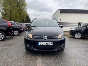 Melns Volkswagen Touran 2012 Rīga, ar dzinēja tilpumu 1.60 L un nobraukumu 393 tūkst. km par 6290 €, foto 15 vietnē AUTOMOTO.COM.LV