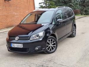 Black Volkswagen Touran 2012 in Jekabpils, with an engine capacity of 1.60 L and mileage of 261 thousand km for 6650 €, photo  on AUTOMOTO.COM.LV