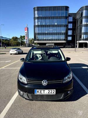 Melns Volkswagen Touran 2012 Kauņa, ar dzinēja tilpumu 1.60 L un nobraukumu 246 tūkst. km par 5400 €, foto 4 vietnē AUTOMOTO.COM.LV