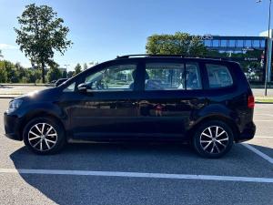 Melns Volkswagen Touran 2012 Kauņa, ar dzinēja tilpumu 1.60 L un nobraukumu 246 tūkst. km par 5400 €, foto 7 vietnē AUTOMOTO.COM.LV