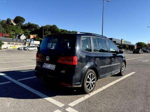 Melns Volkswagen Touran 2012 Kauņa, ar dzinēja tilpumu 1.60 L un nobraukumu 246 tūkst. km par 5400 €, foto 8 vietnē AUTOMOTO.COM.LV