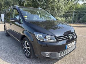 Black Volkswagen Touran 2012 in Marijampole, with an engine capacity of 1.60 L and mileage of 218 thousand km for 5500 €, photo  on AUTOMOTO.COM.LV