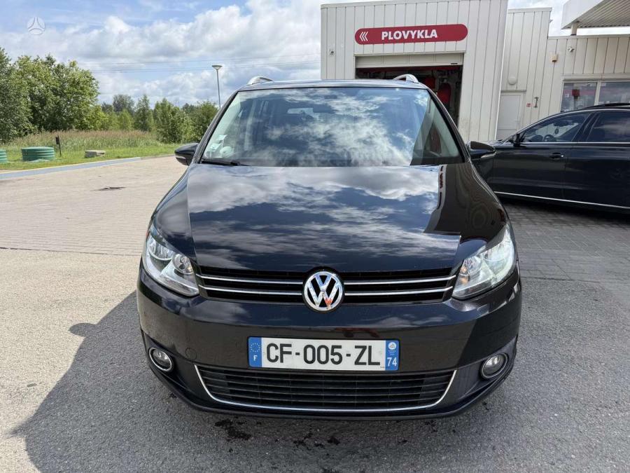 Melns Volkswagen Touran 2012 Tauragė, ar dzinēja tilpumu 1.97 L un nobraukumu 227 tūkst. km par 6500 €, foto 3 vietnē AUTOMOTO.COM.LV