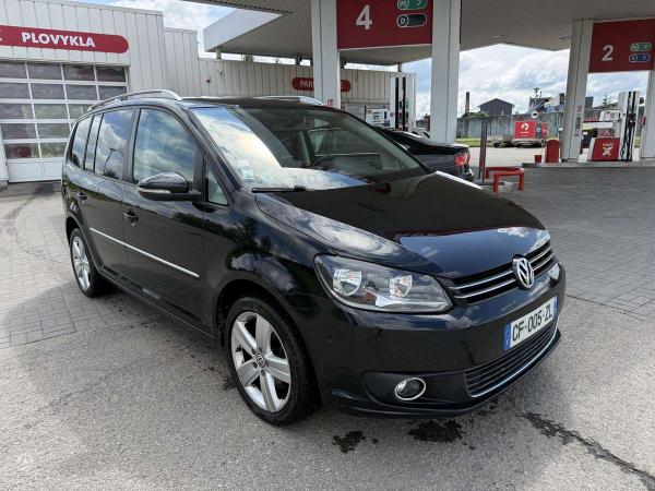 Melns Volkswagen Touran 2012 Tauragė, ar dzinēja tilpumu 1.97 L un nobraukumu 227 tūkst. km par 6500 €, foto 9 vietnē AUTOMOTO.COM.LV
