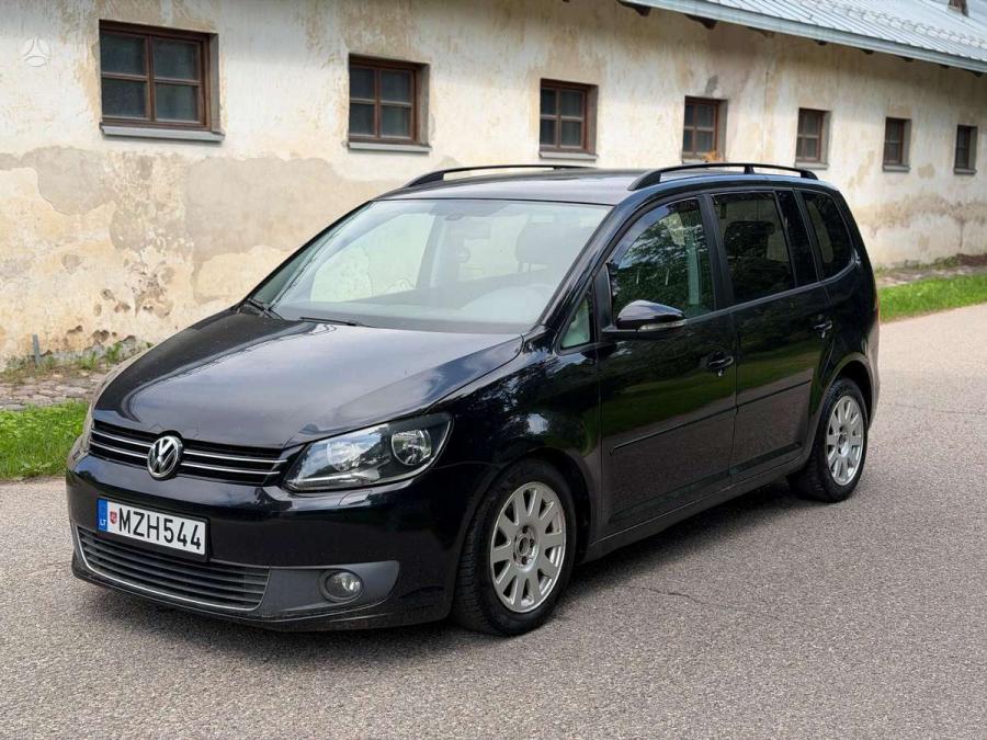Melns Volkswagen Touran 2012 Viļņa, ar dzinēja tilpumu 0.00 L un nobraukumu 205 tūkst. km par 2800 €, foto 3 vietnē AUTOMOTO.COM.LV