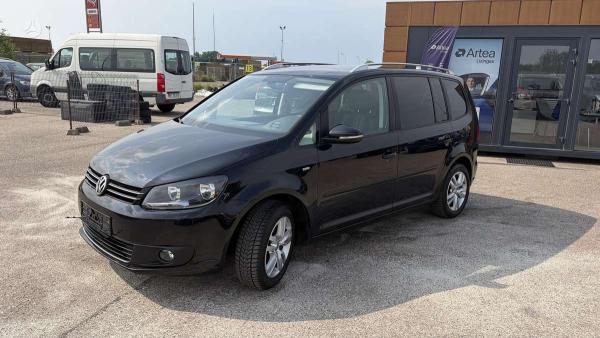 Черный Фольксваген Туран 2012 в Мариямполе, объемом двигателя 1.97 л и пробегом 246 тыс. км за 6000 €, фото 7 на AUTOMOTO.COM.LV